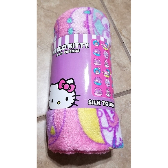 Sanrio | Bedding | Sanrio Hello Kitty Friends 4 X 50 Inch Silk Touch ...